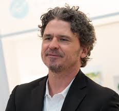 Dave Eggers ‹ Literary Hub
