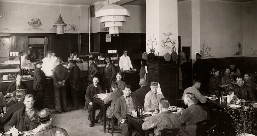 Why Did So Many Restaurants Stay Open During the 1918 Pandemic ...