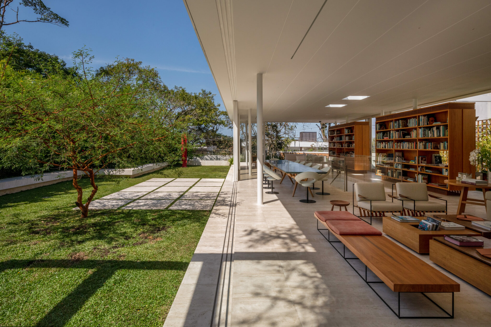 Literary Hub » Get away from it all in this Brazilian outdoor “book house.”