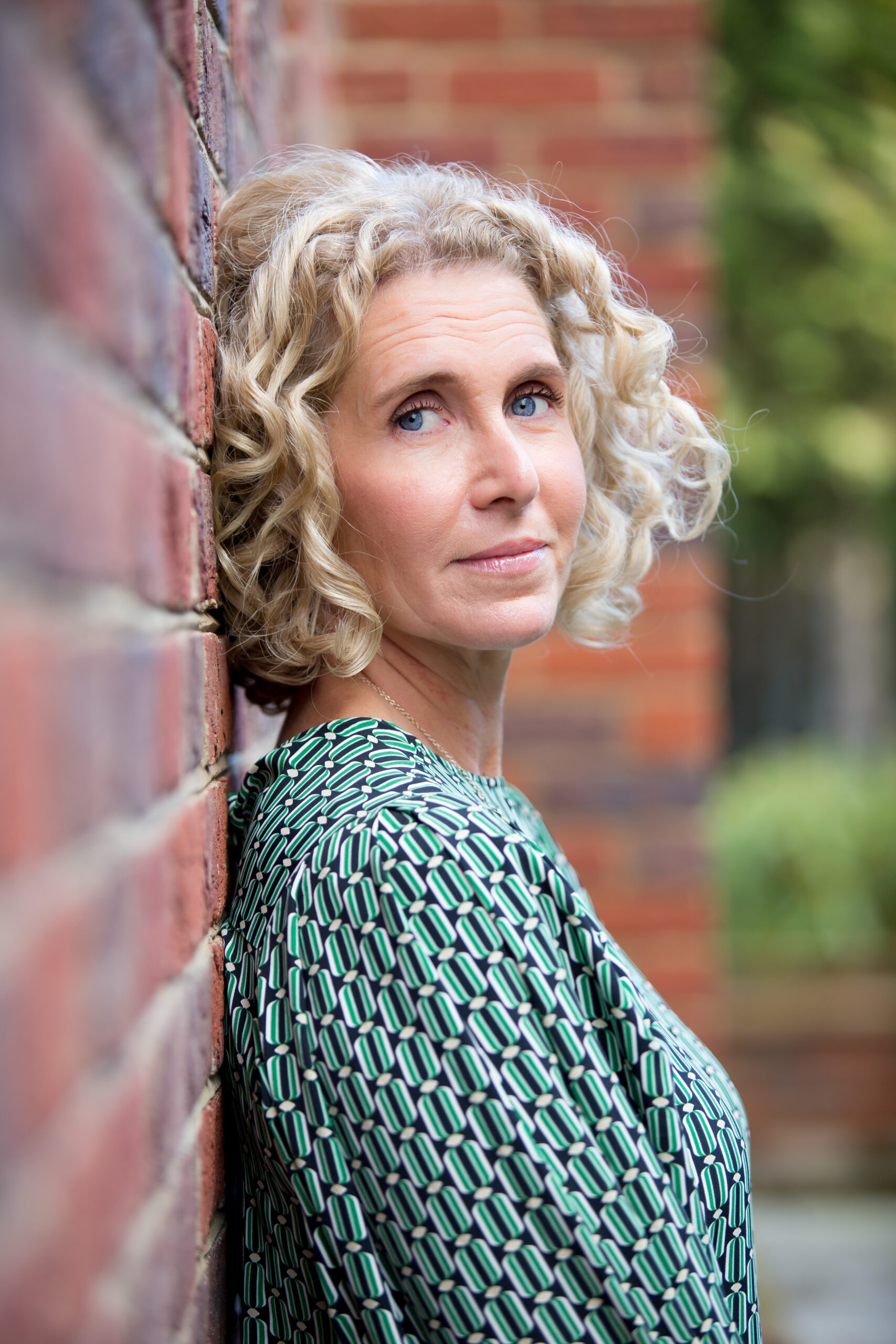 Sandie Jones ‹ CrimeReads