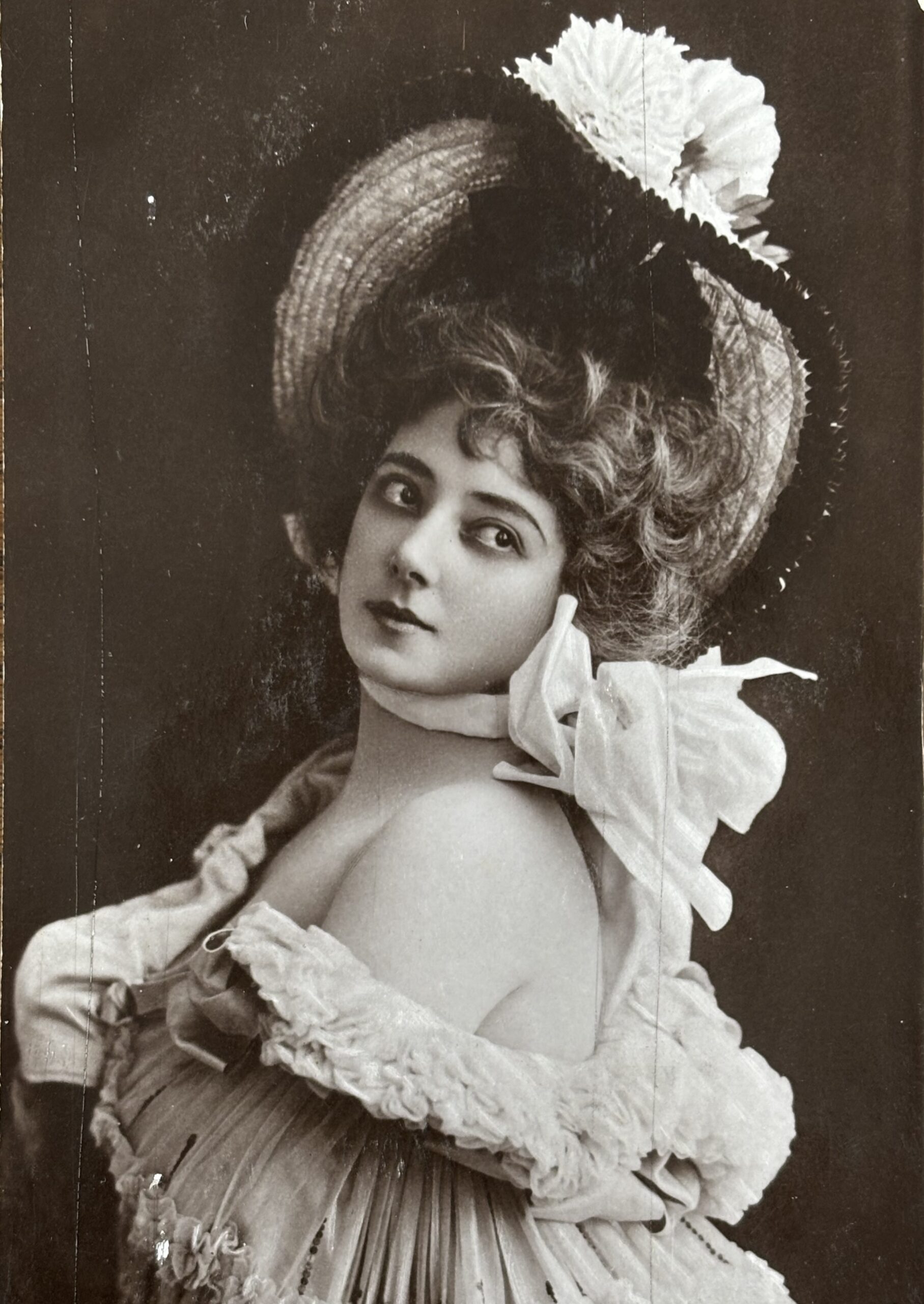 Ziegfeld’s Folly: The Actress, the Showman, and the Mystery of the ...